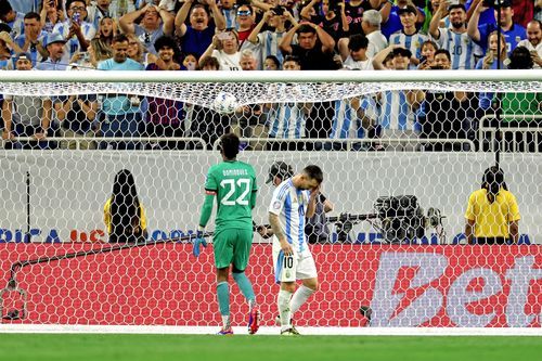 Lionel Messi misses penalty but Argentina still reaches Copa América ...