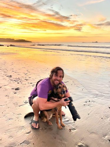 This man quit his corporate job to travel the world photographing dogs ...